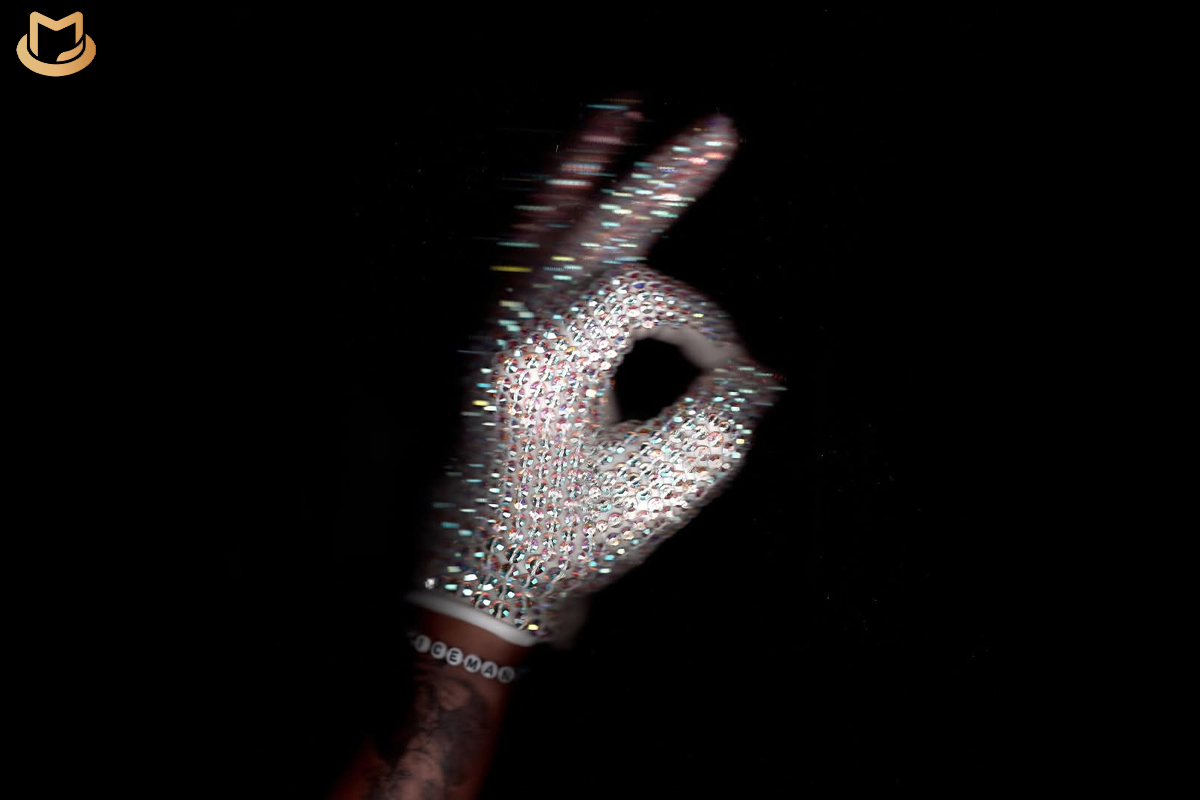 Drake Spends 120k On Mj Glove Cover As Iceman Sparks Meme Backlash Mjvibe